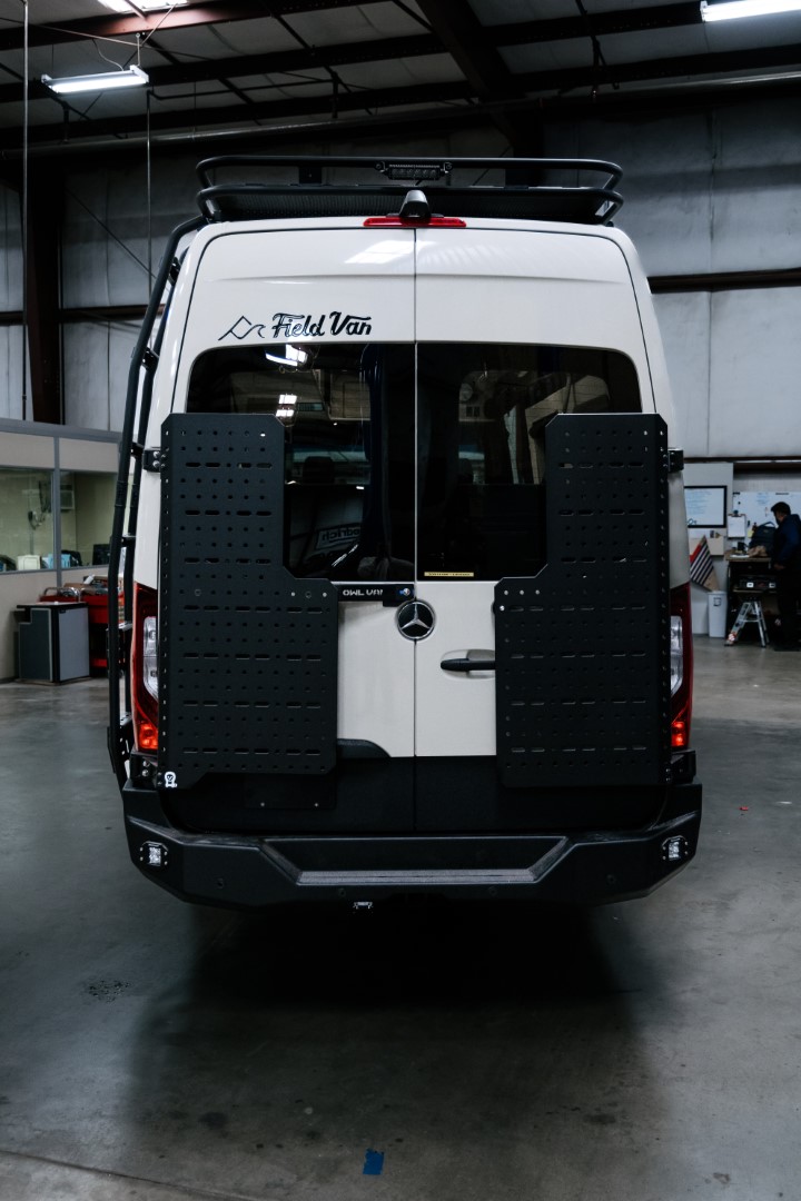Huntington - Field Van
