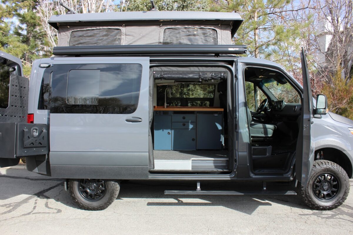 2020 Mercedes Benz Sprinter 144 (RB) 4x4 V6 3.0L Diesel | Field Van
