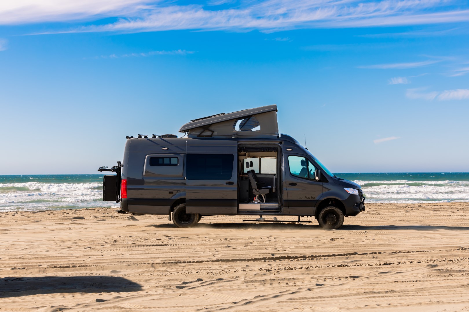 Staymost - Field Van